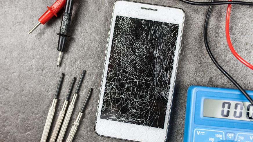 How to dispose of old mobile phones securely in UK? | Express Waste Removal